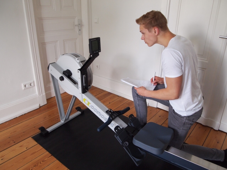 adidas Rudergerät R-21x Test: Sieht gut aus, kann es was?