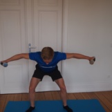 Schultertraining zuhause - Die besten Schulterübungen ohne Geräte!